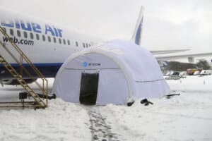 Inflatable Shelters for Engine Change & Aircraft maintenance